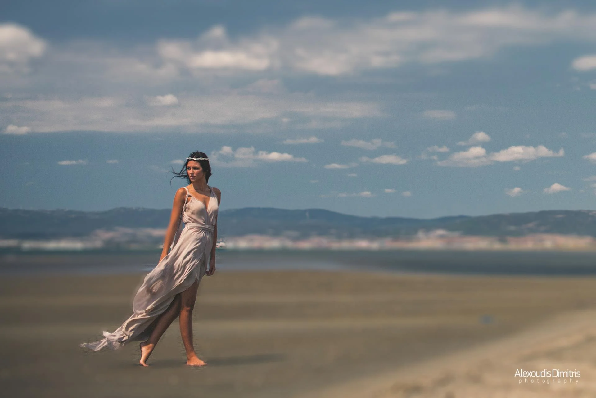 Dressed like Arsinoe | Kids Love Greece