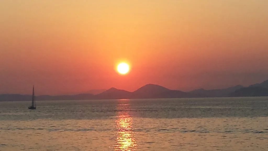 Private Sailing Trip Greece: Hydra & Dokos Boat Tour