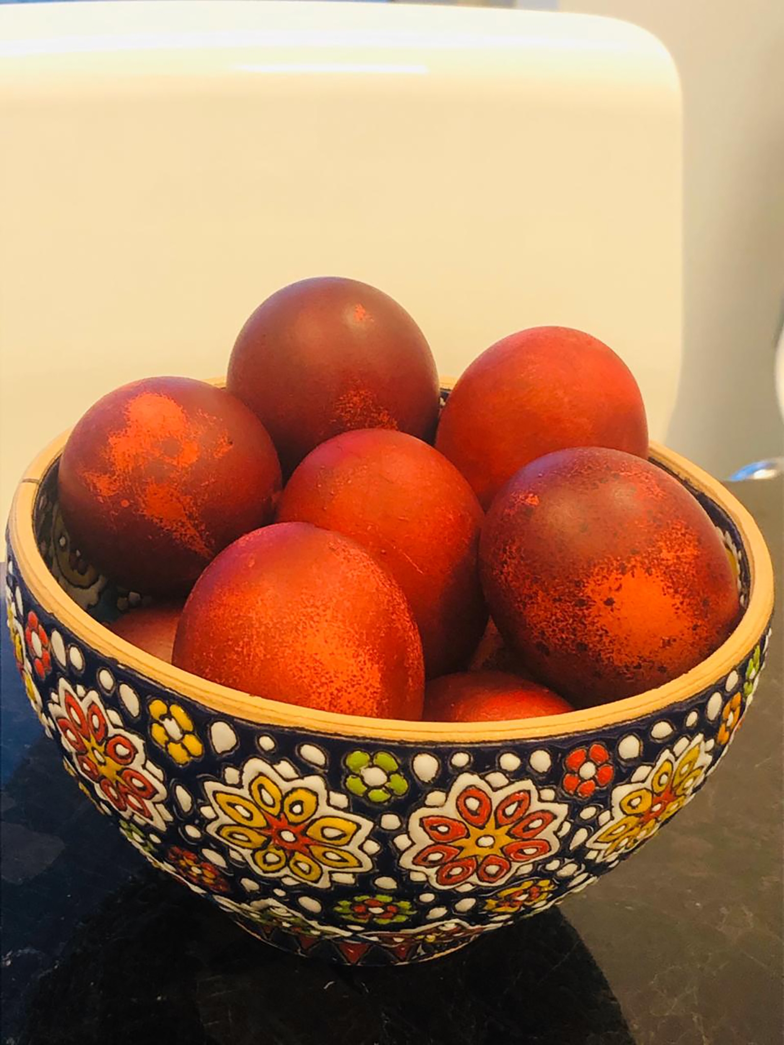 The Red Egg Game: Why do Greeks dye the Easter Eggs Red