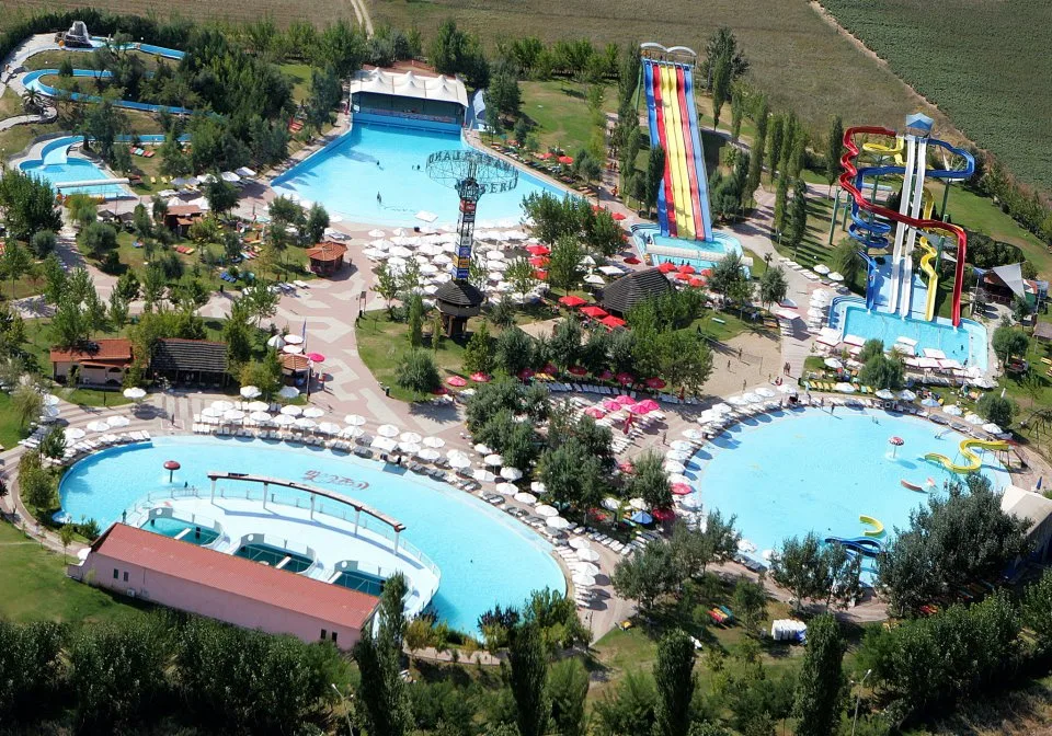 The best waterparks in Greece for families | Kids Love Greece