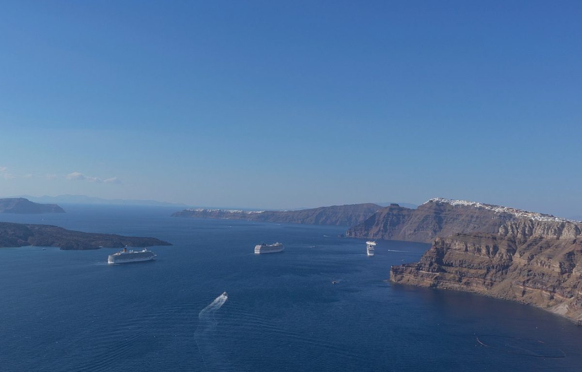 Luxury Helicopter Tour in Santorini - The Ultimate Exclusive Adventure