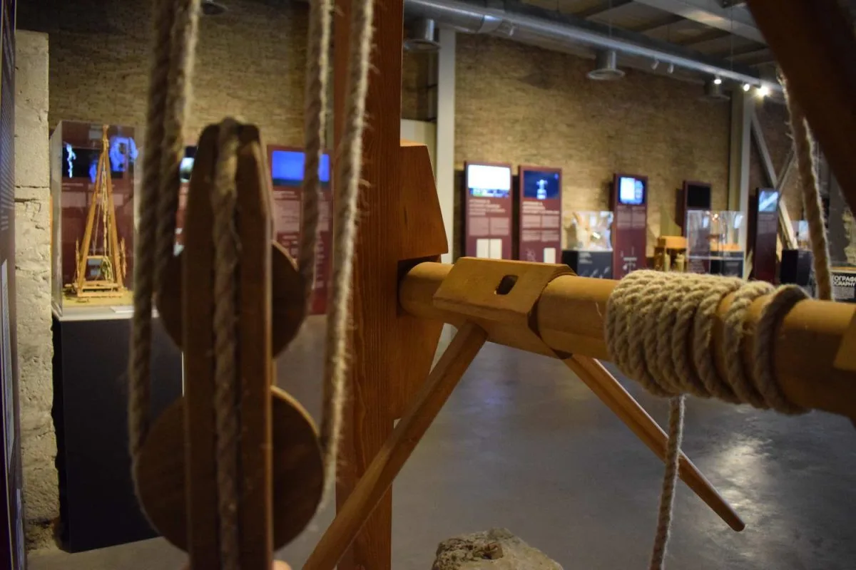 The Heraklion Museum of Ancient Greek Technology